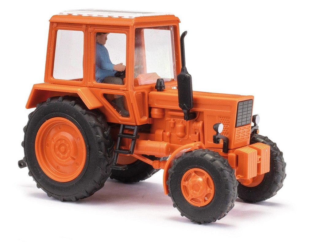 BUSCH 51314 Traktor Belarus MTS-82 mit Bauer Landwirtschaftsmodell 1 ...